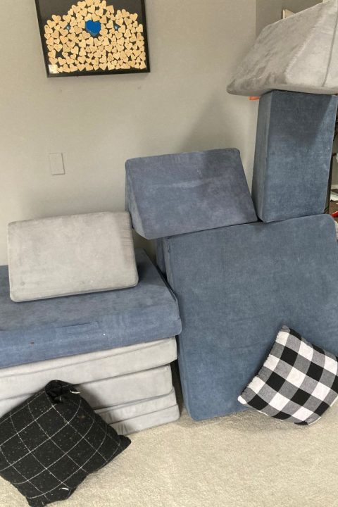 22 Fun and Easy 1 and 2 Nugget Couch Ideas