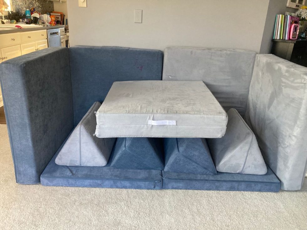 22 Fun and Easy 1 and 2 Nugget Couch Ideas