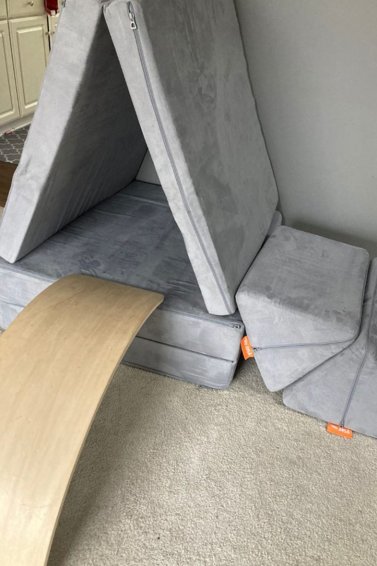 22 Fun and Easy 1 and 2 Nugget Couch Ideas