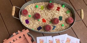 Apple Pie Sensory Bin and Free Sensory Play Printable