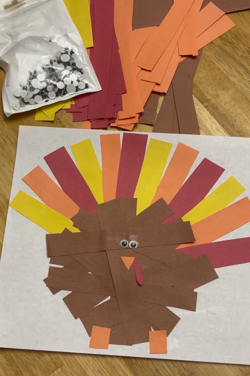 Easy and Cute Thanksgiving Paper Strip Turkey Craft